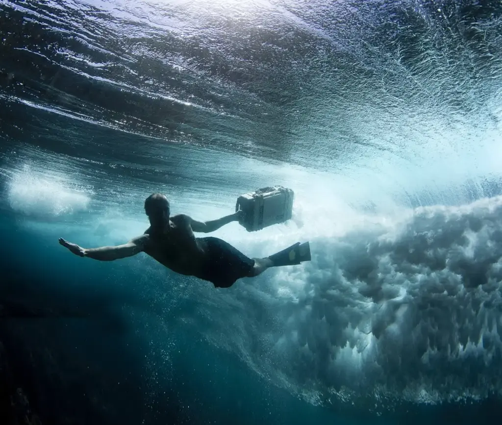 Pelican 7600 Tactical Flashlight for Law Enforcement: An In-Depth Review - JP Cases